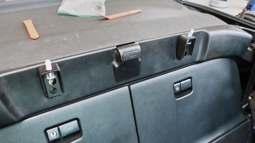 MR2: Installing New Loop/Wind Deflector - J Metz's Blog